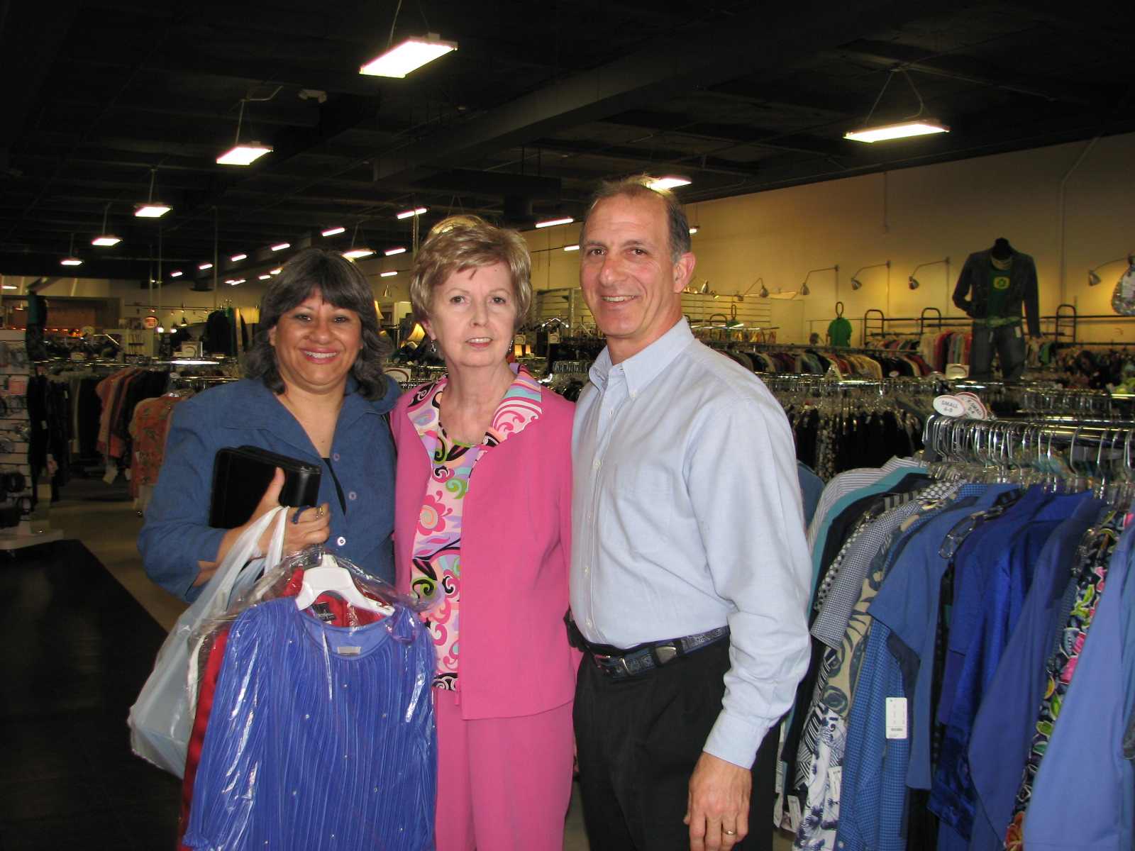 Used Clothing Tips for Adults - Money Saving Super Page